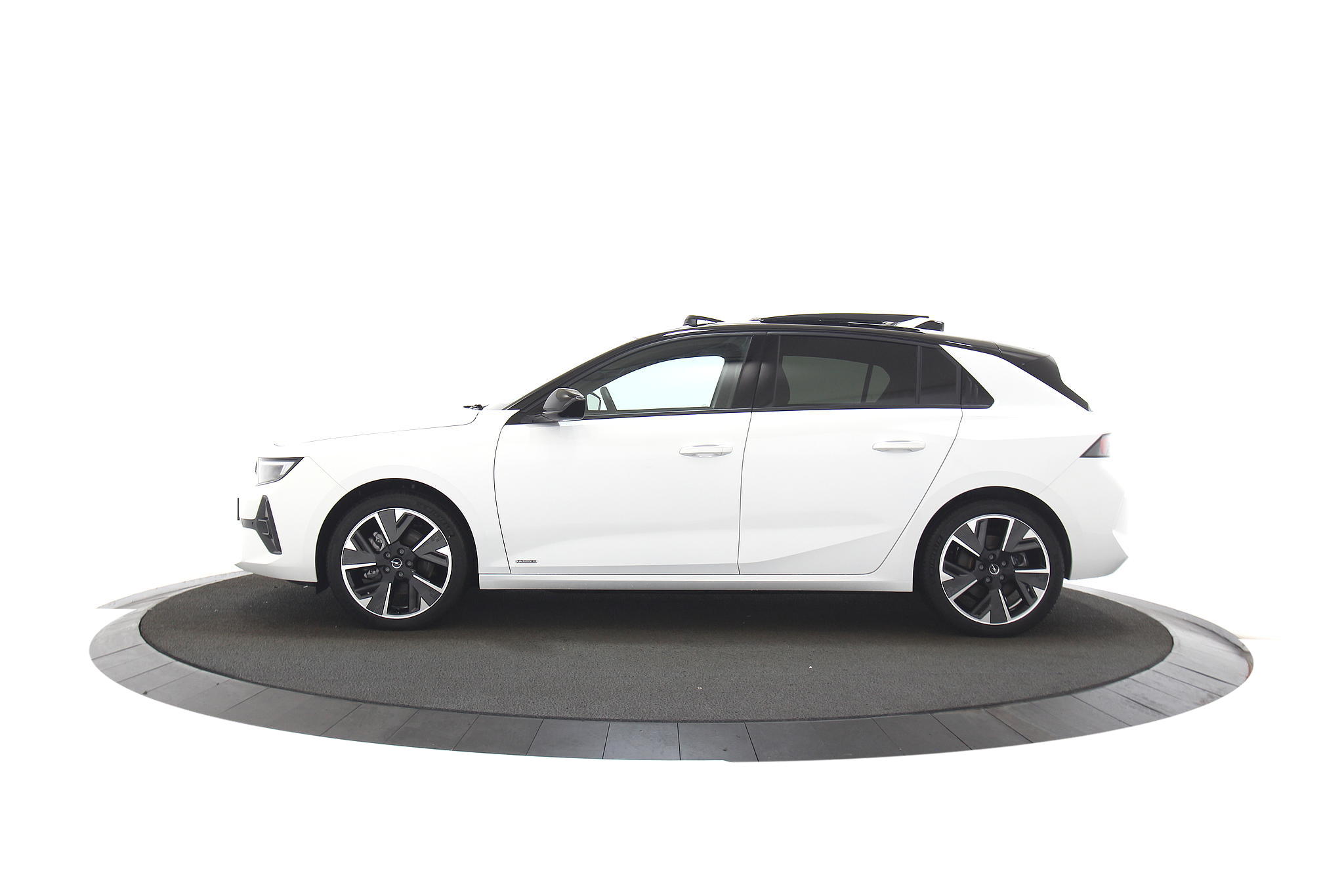 Opel Astra Electric 54 kWh – InDeWal.nl